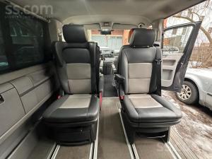 Black Volkswagen Multivan 2006 in Riga, with an engine capacity of 2.50 L and mileage of 373 thousand km for 6500 €, photo 8 on AUTOMOTO.COM.LV