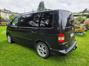 Melns Volkswagen Multivan 2006 Rīga, ar dzinēja tilpumu 2.50 L un nobraukumu 270 tūkst. km par 8400 €, foto 4 vietnē AUTOMOTO.COM.LV