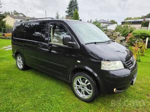 Melns Volkswagen Multivan 2006 Rīga, ar dzinēja tilpumu 2.50 L un nobraukumu 270 tūkst. km par 8400 €, foto 7 vietnē AUTOMOTO.COM.LV