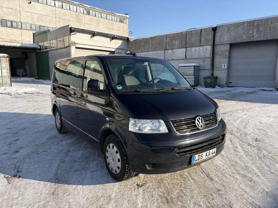 Black Volkswagen Multivan 2007 in Kaunas, with an engine capacity of 1.90 L and mileage of 360 thousand km for 9400 €, photo 3 on AUTOMOTO.COM.LV