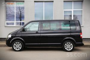 Black Volkswagen Multivan 2007 in Riga, with an engine capacity of 2.50 L and mileage of 357 thousand km for 6995 €, photo 3 on AUTOMOTO.COM.LV
