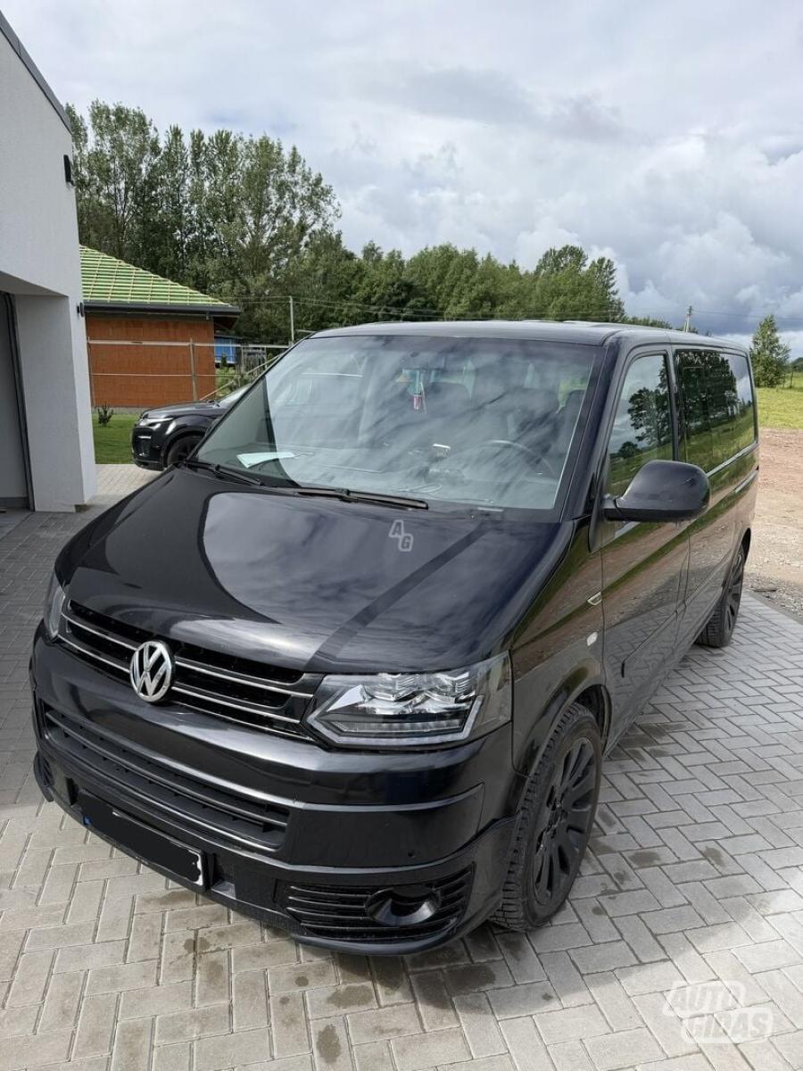 Black Volkswagen Multivan 2007 in Kaunas, with an engine capacity of 2.50 L and mileage of 300 thousand km for 6100 €, photo 3 on AUTOMOTO.COM.LV