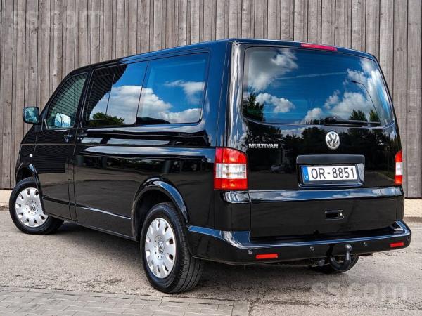 Melns Volkswagen Multivan 2007 Tukums, ar dzinēja tilpumu 1.90 L un nobraukumu 337 tūkst. km par 9990 €, foto 5 vietnē AUTOMOTO.COM.LV