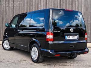 Black Volkswagen Multivan 2007 in Tukums, with an engine capacity of 1.90 L and mileage of 337 thousand km for 9990 €, photo 5 on AUTOMOTO.COM.LV