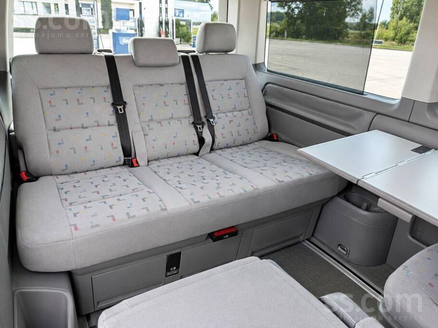 Black Volkswagen Multivan 2007 in Tukums, with an engine capacity of 1.90 L and mileage of 337 thousand km for 9990 €, photo 11 on AUTOMOTO.COM.LV