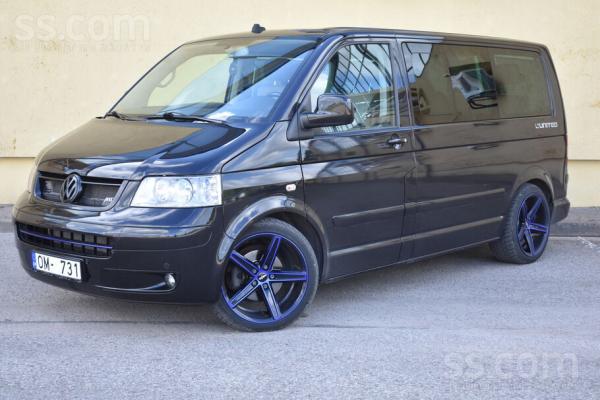 Black Volkswagen Multivan 2009 in Talsi, with an engine capacity of 2.50 L and mileage of 315 thousand km for 10800 €, photo 4 on AUTOMOTO.COM.LV