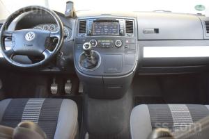 Black Volkswagen Multivan 2009 in Talsi, with an engine capacity of 2.50 L and mileage of 315 thousand km for 10800 €, photo 8 on AUTOMOTO.COM.LV