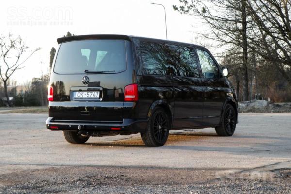 Melns Volkswagen Multivan 2010 Rīga, ar dzinēja tilpumu 2.00 L un nobraukumu 218 tūkst. km par 15950 €, foto 6 vietnē AUTOMOTO.COM.LV