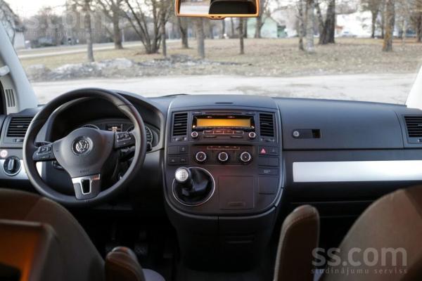 Melns Volkswagen Multivan 2010 Rīga, ar dzinēja tilpumu 2.00 L un nobraukumu 218 tūkst. km par 15950 €, foto 10 vietnē AUTOMOTO.COM.LV