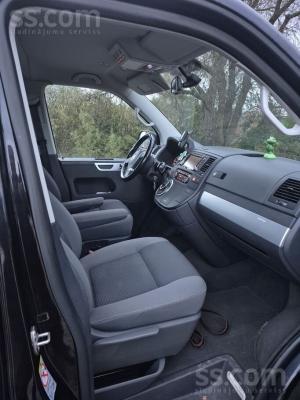 Black Volkswagen Multivan 2010 in Liepaja, with an engine capacity of 2.00 L and mileage of 251 thousand km for 14500 €, photo 6 on AUTOMOTO.COM.LV