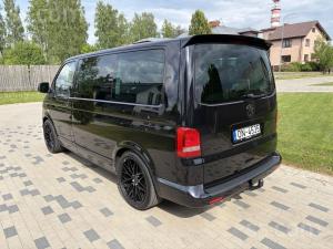Melns Volkswagen Multivan 2010 Rīga, ar dzinēja tilpumu 2.00 L un nobraukumu 221 tūkst. km par 14950 €, foto 8 vietnē AUTOMOTO.COM.LV