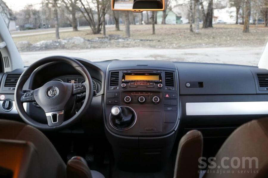 Melns Volkswagen Multivan 2010 Rīga, ar dzinēja tilpumu 2.00 L un nobraukumu 221 tūkst. km par 14950 €, foto 12 vietnē AUTOMOTO.COM.LV