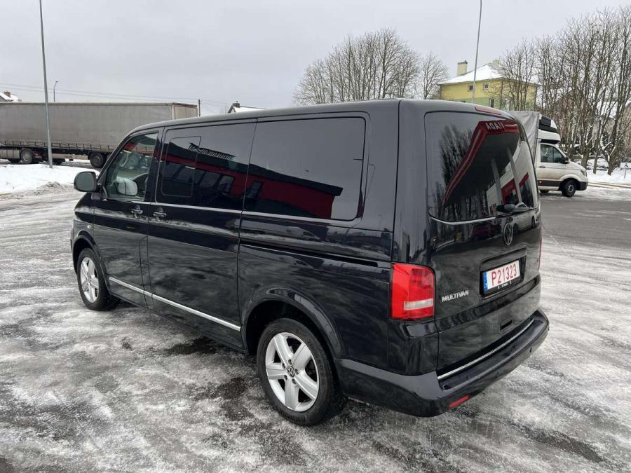 Melns Volkswagen Multivan 2011 Kauņa, ar dzinēja tilpumu 1.97 L un nobraukumu 205 tūkst. km par 15900 €, foto 5 vietnē AUTOMOTO.COM.LV