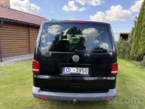 Melns Volkswagen Multivan 2011 Rīga, ar dzinēja tilpumu 2.00 L un nobraukumu 301 tūkst. km par 15500 €, foto 10 vietnē AUTOMOTO.COM.LV
