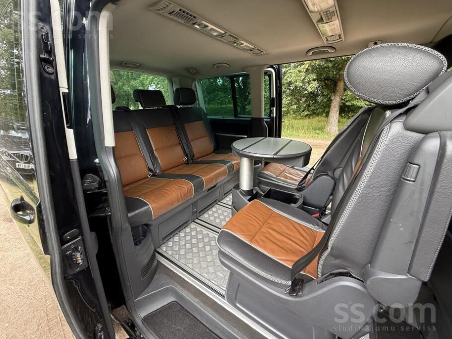 Melns Volkswagen Multivan 2011 Rīga, ar dzinēja tilpumu 2.00 L un nobraukumu 301 tūkst. km par 15500 €, foto 17 vietnē AUTOMOTO.COM.LV