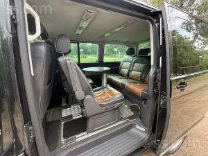 Melns Volkswagen Multivan 2011 Rīga, ar dzinēja tilpumu 2.00 L un nobraukumu 301 tūkst. km par 15500 €, foto 22 vietnē AUTOMOTO.COM.LV