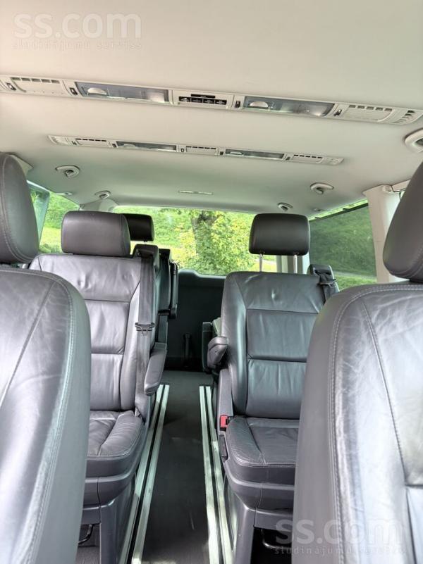 Black Volkswagen Multivan 2011 in Rezekne, with an engine capacity of 2.00 L and mileage of 295 thousand km for 16500 €, photo 7 on AUTOMOTO.COM.LV