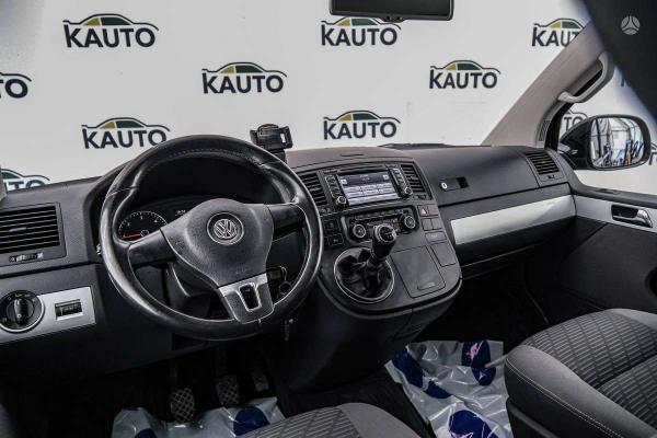 Black Volkswagen Multivan 2012 in Kaunas, with an engine capacity of 2.00 L and mileage of 198 thousand km for 14390 €, photo 7 on AUTOMOTO.COM.LV