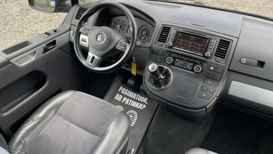 Black Volkswagen Multivan 2012 in Marijampole, with an engine capacity of 1.97 L and mileage of 293 thousand km for 12700 €, photo 4 on AUTOMOTO.COM.LV