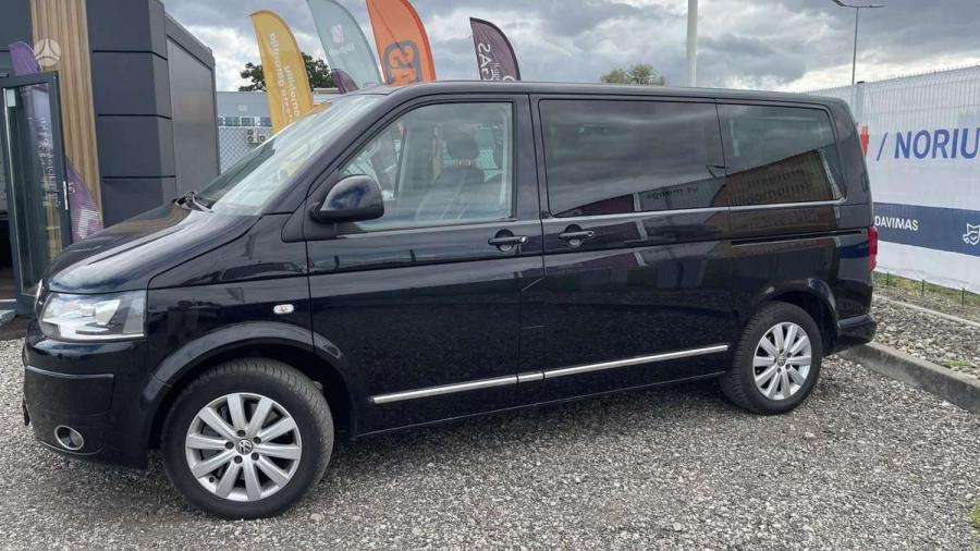 Black Volkswagen Multivan 2012 in Marijampole, with an engine capacity of 1.97 L and mileage of 293 thousand km for 12700 €, photo 13 on AUTOMOTO.COM.LV