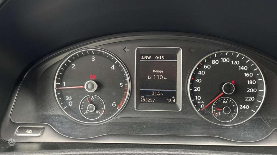 Black Volkswagen Multivan 2012 in Marijampole, with an engine capacity of 1.97 L and mileage of 293 thousand km for 12700 €, photo 29 on AUTOMOTO.COM.LV