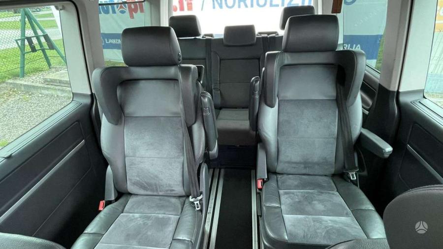 Black Volkswagen Multivan 2012 in Marijampole, with an engine capacity of 1.97 L and mileage of 293 thousand km for 12700 €, photo 32 on AUTOMOTO.COM.LV