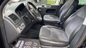 Melns Volkswagen Multivan 2012 Marijampole, ar dzinēja tilpumu 1.97 L un nobraukumu 293 tūkst. km par 12700 €, foto 4 vietnē AUTOMOTO.COM.LV
