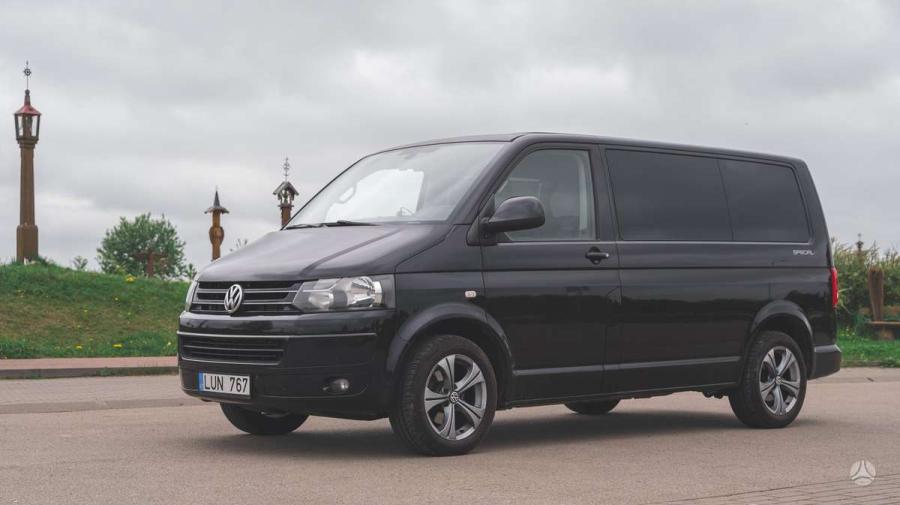 Melns Volkswagen Multivan 2013 Viļņa, ar dzinēja tilpumu 1.97 L un nobraukumu 400 tūkst. km par 16500 €, foto 10 vietnē AUTOMOTO.COM.LV