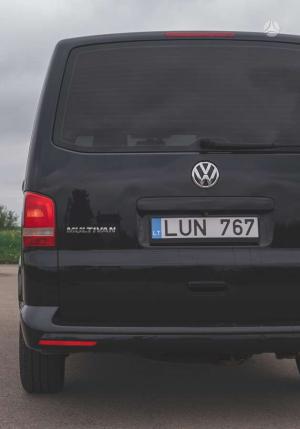 Melns Volkswagen Multivan 2013 Viļņa, ar dzinēja tilpumu 1.97 L un nobraukumu 400 tūkst. km par 16500 €, foto 14 vietnē AUTOMOTO.COM.LV