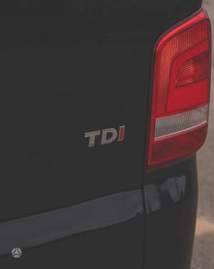 Melns Volkswagen Multivan 2013 Viļņa, ar dzinēja tilpumu 1.97 L un nobraukumu 400 tūkst. km par 16500 €, foto 16 vietnē AUTOMOTO.COM.LV