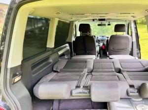 Melns Volkswagen Multivan 2013 Viļņa, ar dzinēja tilpumu 1.97 L un nobraukumu 400 tūkst. km par 16500 €, foto 26 vietnē AUTOMOTO.COM.LV