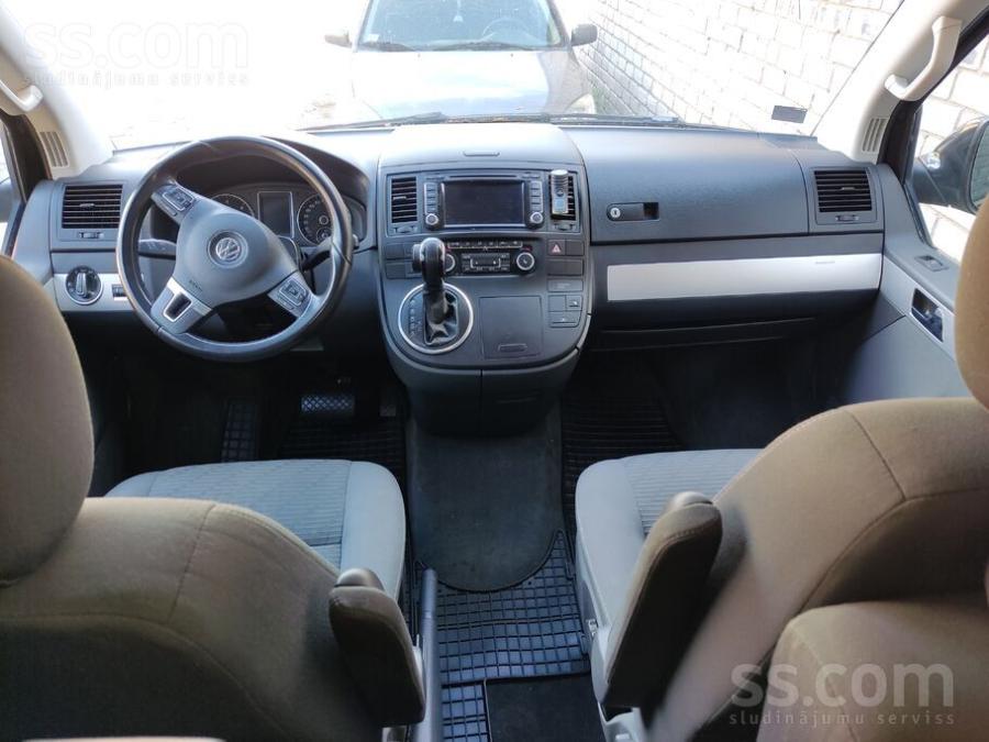 Black Volkswagen Multivan 2013 in Riga, with an engine capacity of 2.00 L and mileage of 280 thousand km for 17200 €, photo 7 on AUTOMOTO.COM.LV