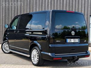 Melns Volkswagen Multivan 2013 Tukums, ar dzinēja tilpumu 2.00 L un nobraukumu 222 tūkst. km par 20990 €, foto 6 vietnē AUTOMOTO.COM.LV