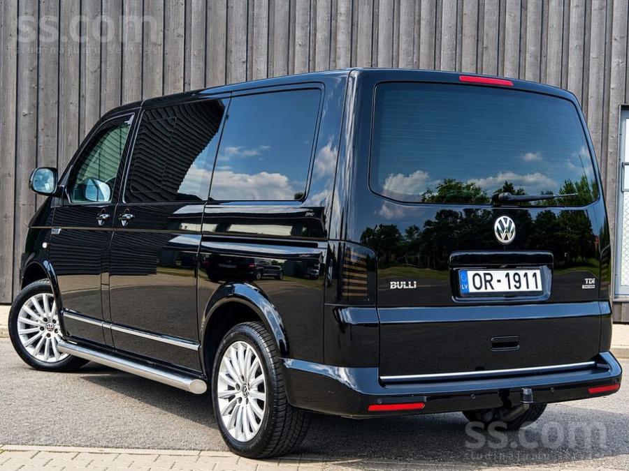 Melns Volkswagen Multivan 2013 Tukums, ar dzinēja tilpumu 2.00 L un nobraukumu 222 tūkst. km par 20990 €, foto 6 vietnē AUTOMOTO.COM.LV