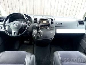 Melns Volkswagen Multivan 2013 Tukums, ar dzinēja tilpumu 2.00 L un nobraukumu 222 tūkst. km par 20990 €, foto 9 vietnē AUTOMOTO.COM.LV
