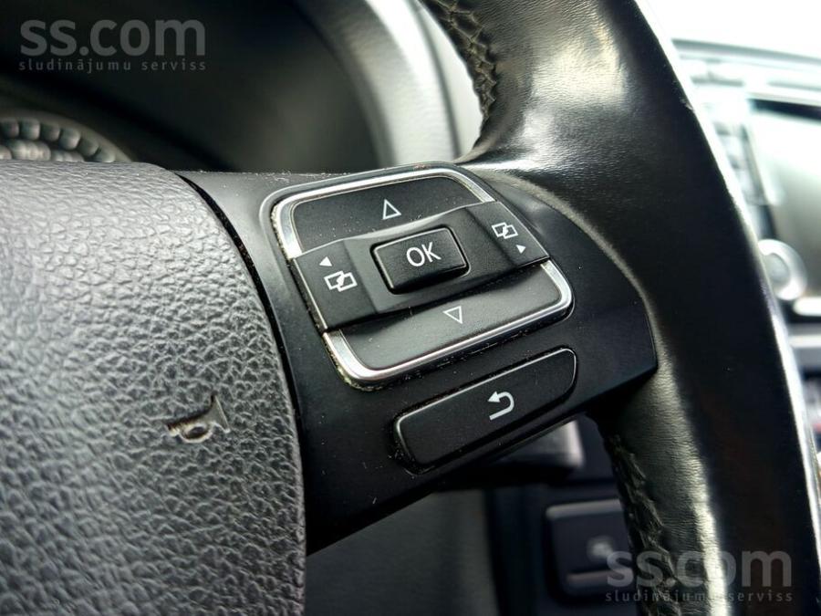 Melns Volkswagen Multivan 2013 Tukums, ar dzinēja tilpumu 2.00 L un nobraukumu 222 tūkst. km par 20990 €, foto 13 vietnē AUTOMOTO.COM.LV