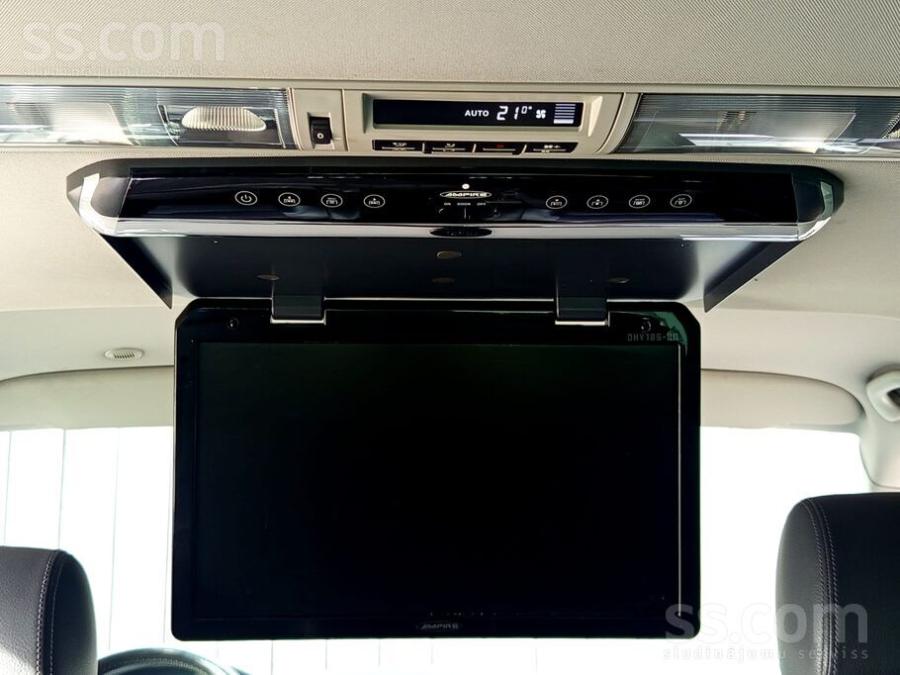 Melns Volkswagen Multivan 2013 Tukums, ar dzinēja tilpumu 2.00 L un nobraukumu 222 tūkst. km par 20990 €, foto 17 vietnē AUTOMOTO.COM.LV