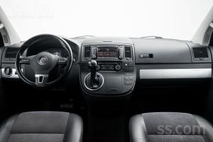 Black Volkswagen Multivan 2013 in Tallinn, with an engine capacity of 2.00 L and mileage of 191 thousand km for 19999 €, photo 3 on AUTOMOTO.COM.LV