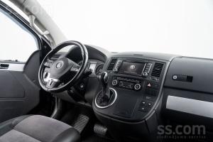 Black Volkswagen Multivan 2013 in Tallinn, with an engine capacity of 2.00 L and mileage of 191 thousand km for 19999 €, photo 14 on AUTOMOTO.COM.LV
