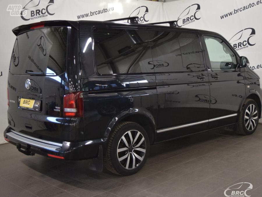 Black Volkswagen Multivan 2014 in Riga, with an engine capacity of 2.00 L and mileage of 260 thousand km for 15900 €, photo 5 on AUTOMOTO.COM.LV