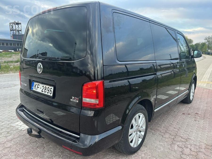 Melns Volkswagen Multivan 2014 Rīga, ar dzinēja tilpumu 2.00 L un nobraukumu 240 tūkst. km par 19900 €, foto 5 vietnē AUTOMOTO.COM.LV
