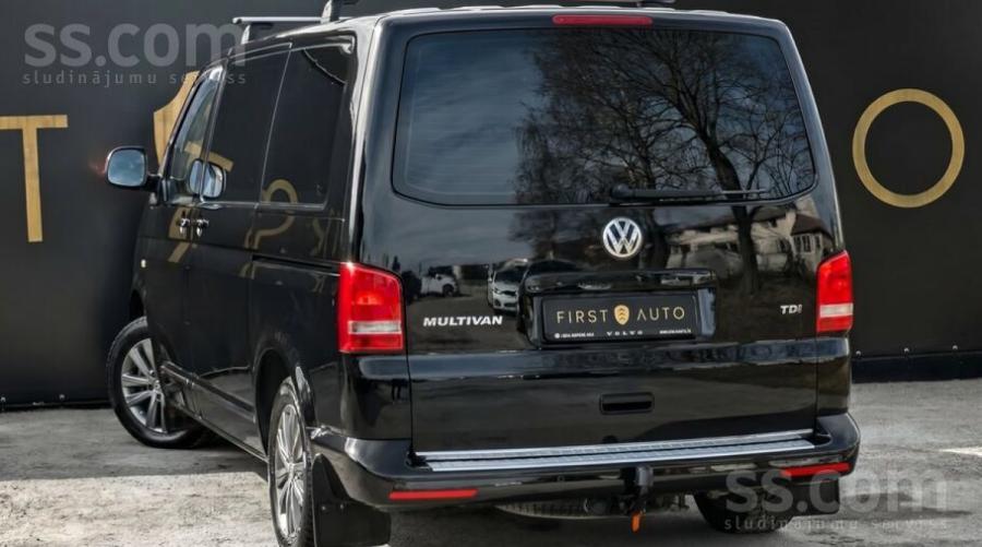 Melns Volkswagen Multivan 2014 Tukums, ar dzinēja tilpumu 2.00 L un nobraukumu 273 tūkst. km par 16990 €, foto 5 vietnē AUTOMOTO.COM.LV