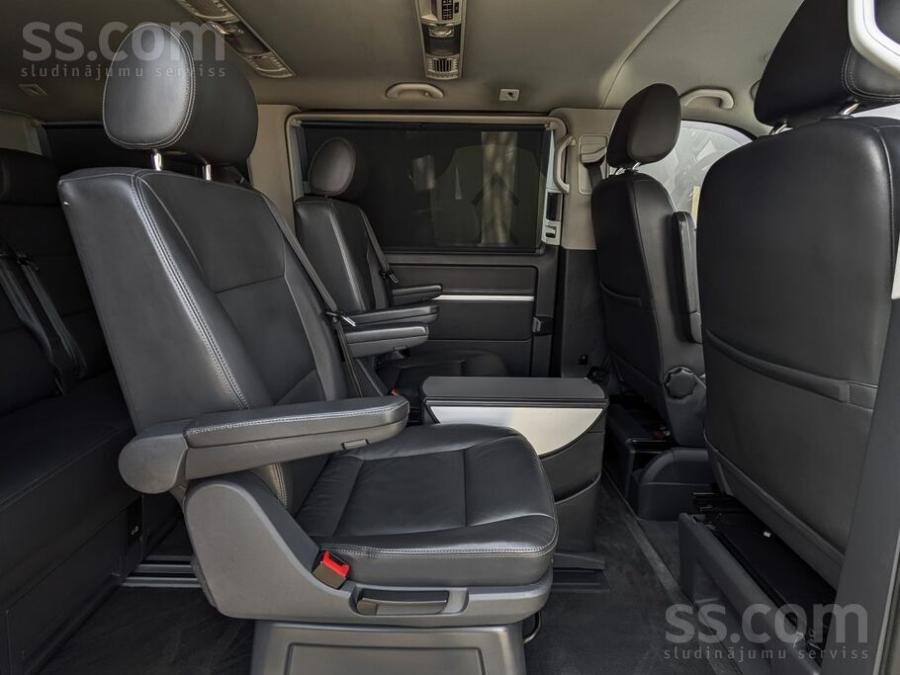 Melns Volkswagen Multivan 2014 Tukums, ar dzinēja tilpumu 2.00 L un nobraukumu 273 tūkst. km par 16990 €, foto 6 vietnē AUTOMOTO.COM.LV