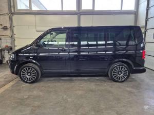 Black Volkswagen Multivan 2014 in Raseiniai, with an engine capacity of 1.97 L and mileage of 263 thousand km for 15900 €, photo 9 on AUTOMOTO.COM.LV