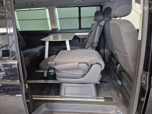 Black Volkswagen Multivan 2014 in Raseiniai, with an engine capacity of 1.97 L and mileage of 263 thousand km for 15900 €, photo 23 on AUTOMOTO.COM.LV