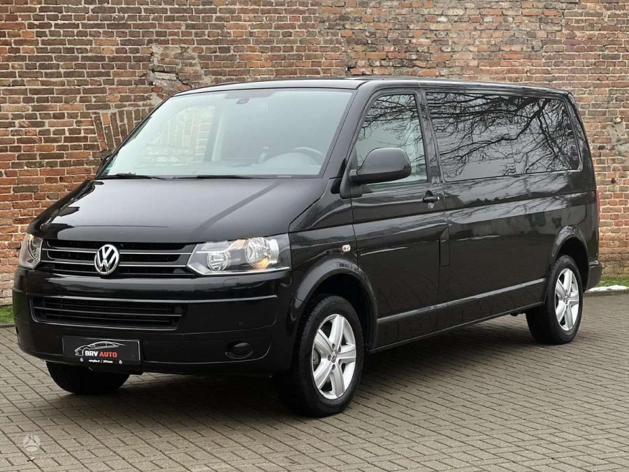 Black Volkswagen Multivan 2015 in Kedainiai, with an engine capacity of 1.97 L and mileage of 232 thousand km for 17350 €, photo 1 on AUTOMOTO.COM.LV