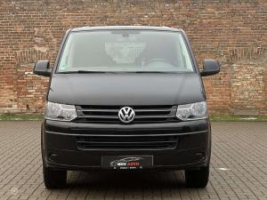 Black Volkswagen Multivan 2015 in Kedainiai, with an engine capacity of 1.97 L and mileage of 232 thousand km for 17350 €, photo 3 on AUTOMOTO.COM.LV