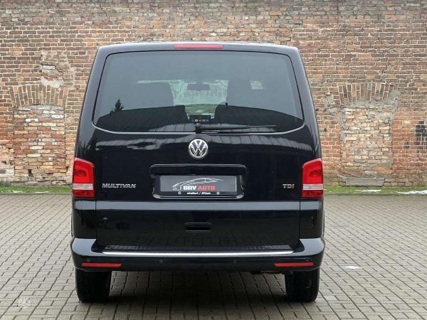 Melns Volkswagen Multivan 2015 Kėdainiai, ar dzinēja tilpumu 1.97 L un nobraukumu 232 tūkst. km par 17350 €, foto 8 vietnē AUTOMOTO.COM.LV