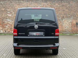Black Volkswagen Multivan 2015 in Kedainiai, with an engine capacity of 1.97 L and mileage of 232 thousand km for 17350 €, photo 8 on AUTOMOTO.COM.LV