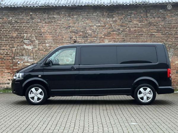 Melns Volkswagen Multivan 2015 Kėdainiai, ar dzinēja tilpumu 1.97 L un nobraukumu 232 tūkst. km par 17350 €, foto 10 vietnē AUTOMOTO.COM.LV